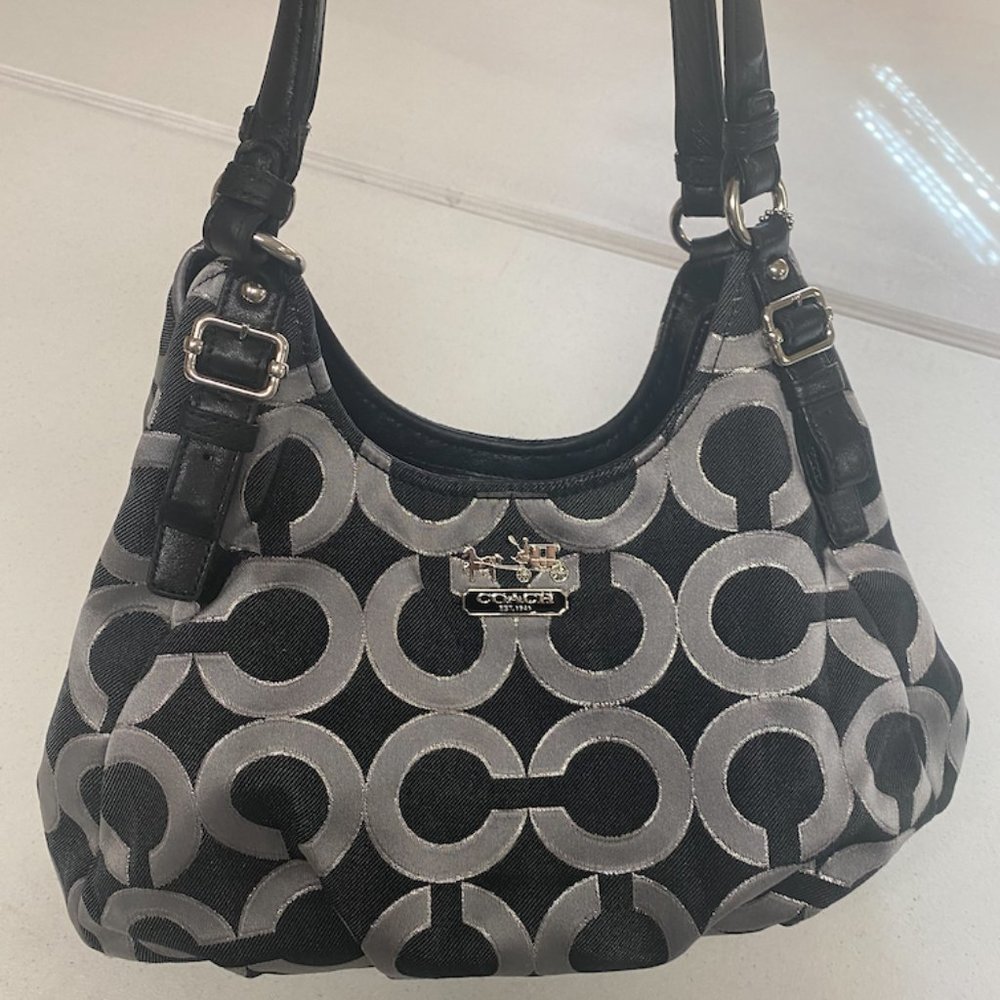 Coach Maggie Mia Signature Canvas Silver Black Gray - Gem